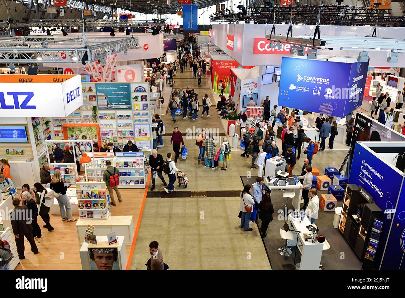 11.2.2025 Didacta Stuttgart Didacta Bildungsmesse 2025 in Stuttgart, ca. 700 Aussteller ...