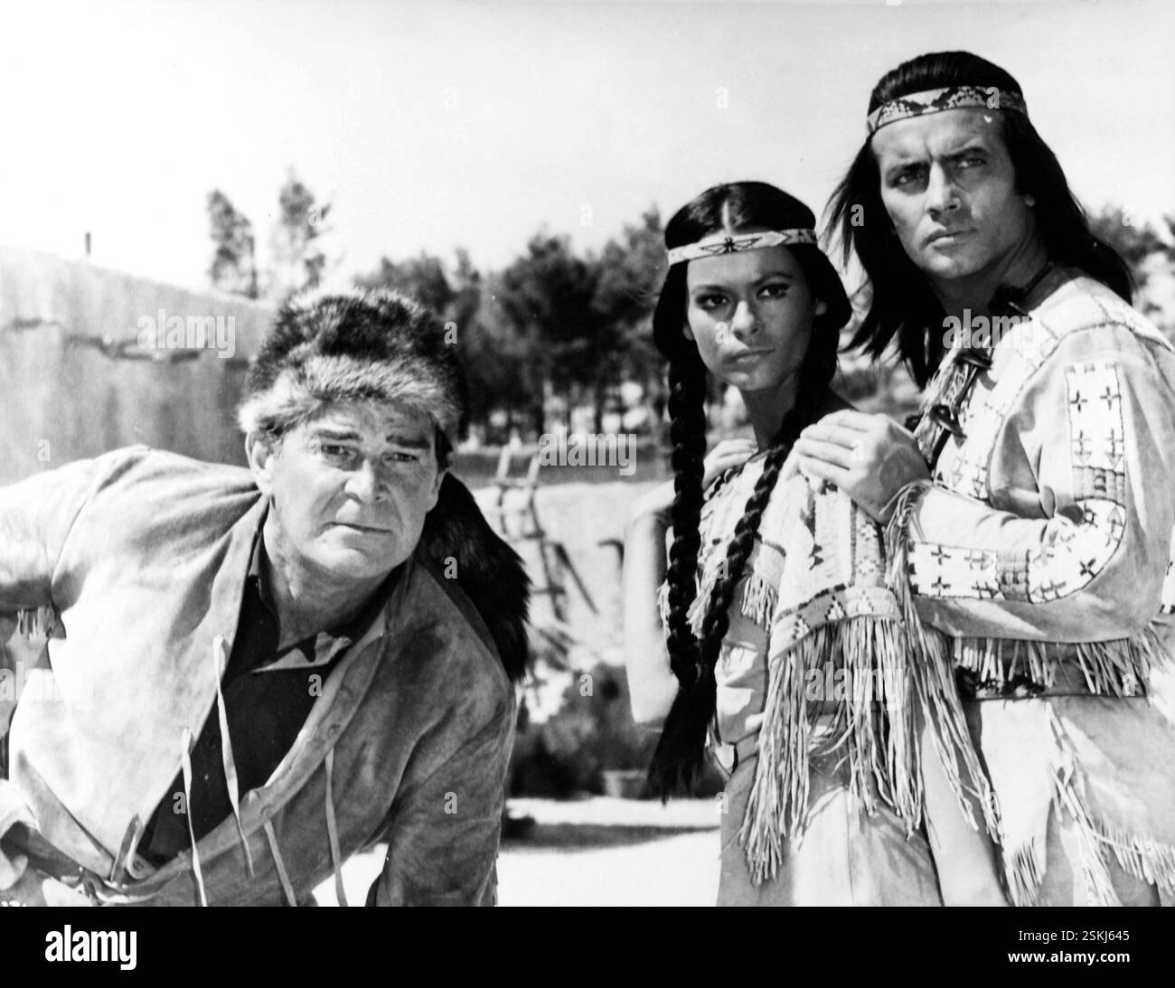 Rod Cameron, Marie Versini, Pierre Brice in 'Winnetou und sein Freund ...