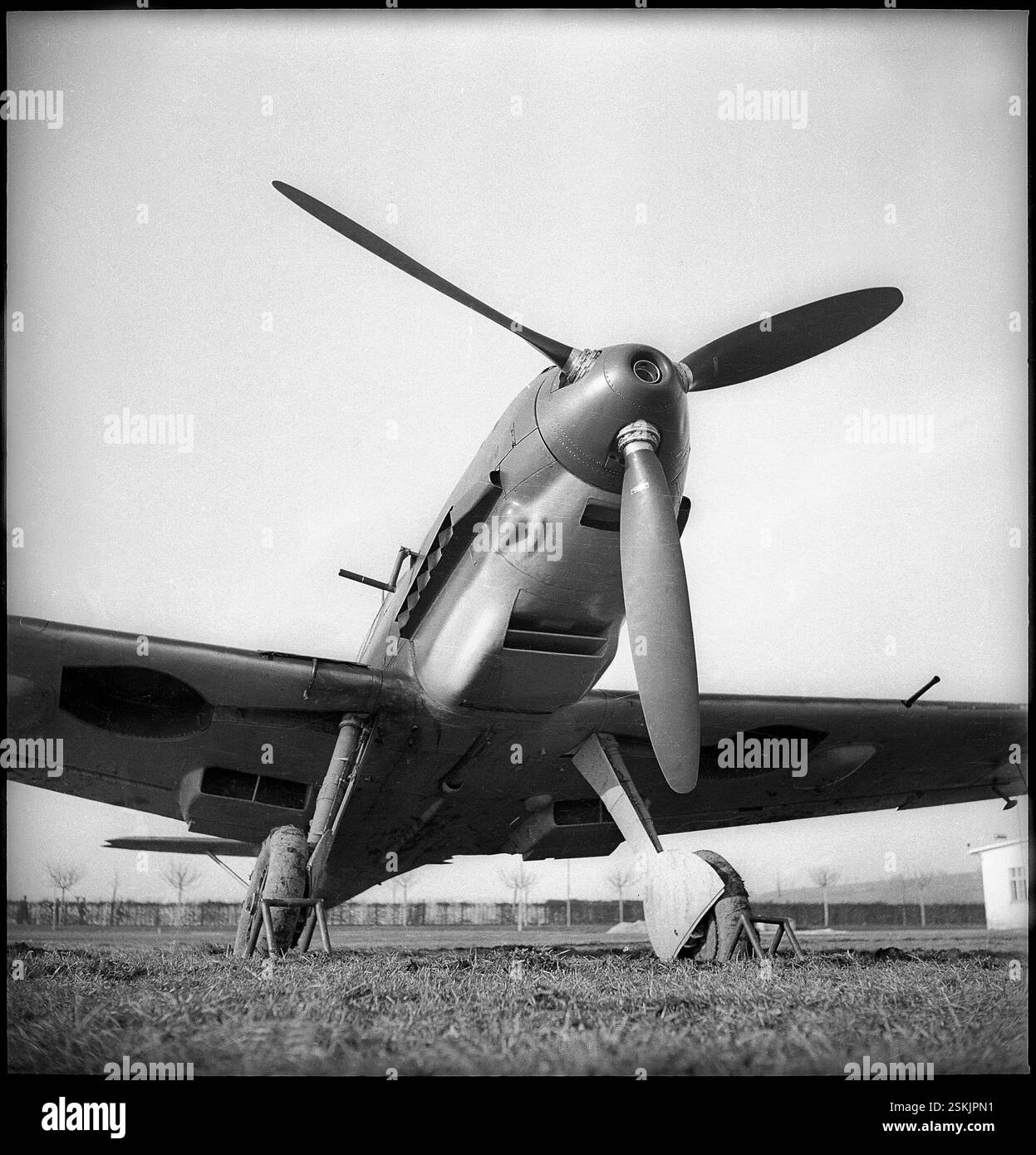 Messerschmitt Me-109, Schweizer Luftwaffe, 1940#Messerschmitt Me-109 ...