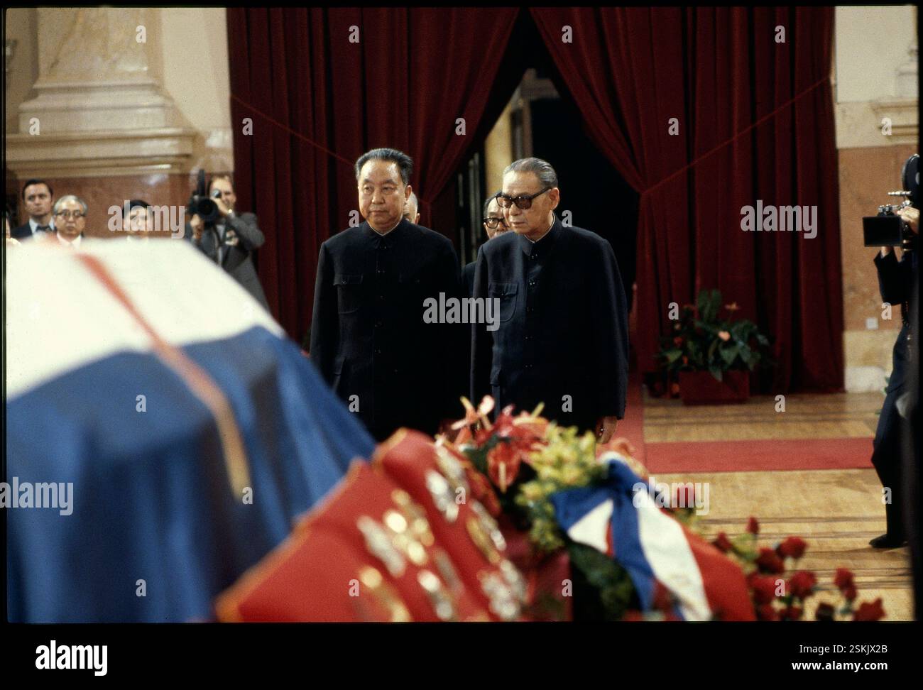 Hua Kuo-Feng am Staatsbegräbnis von Josip Broz Tito 1980#Hua Kuo-Feng ...