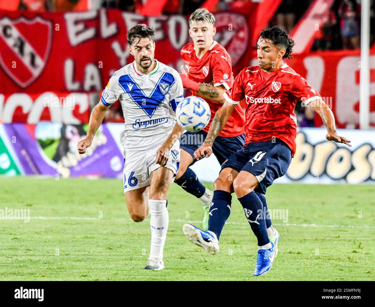 Estadio de cancha de futbol -Fotos und -Bildmaterial in hoher Auflösung ...