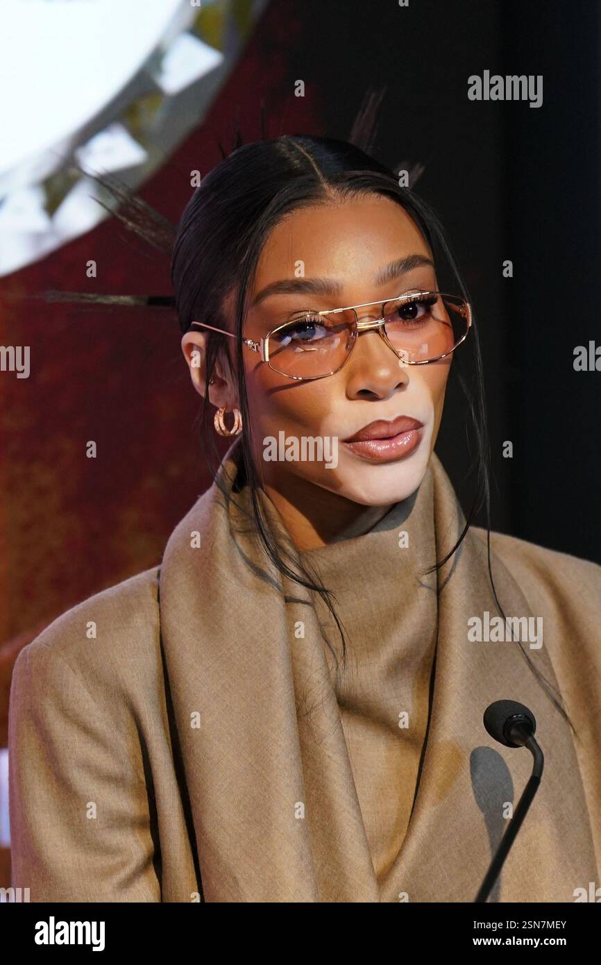 Ny. Februar 2025. Winnie Harlow feiert die New York Fashion Week im ...