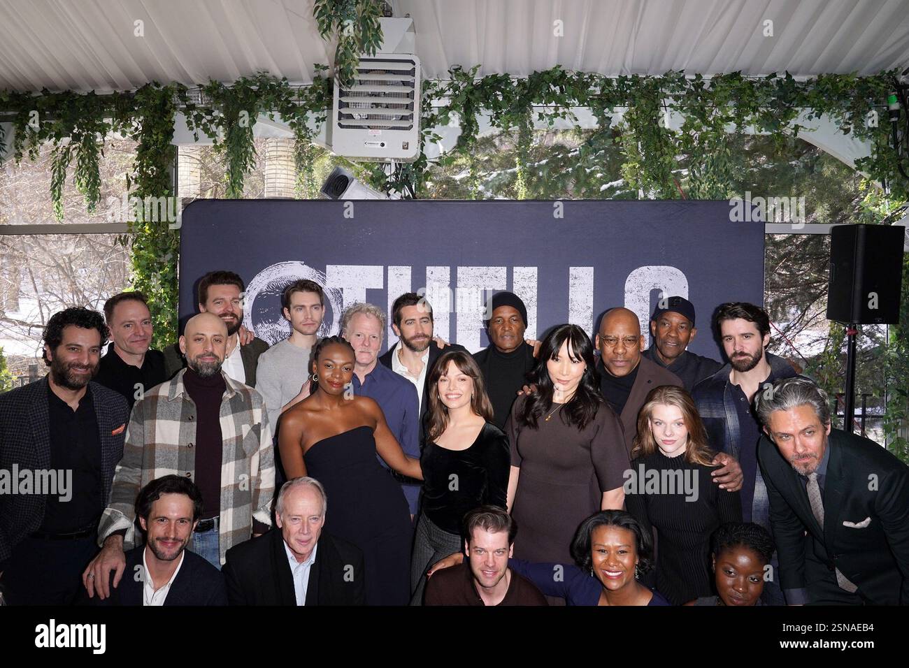 Ny. Februar 2025. Ben Graney, Gene Gillette, Rob Heaps, Anthony Michael ...