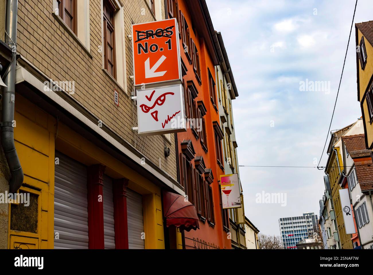 Leonhardsviertel Stuttgart. Rotlichtviertel in der Stuttgarter Altstadt ...