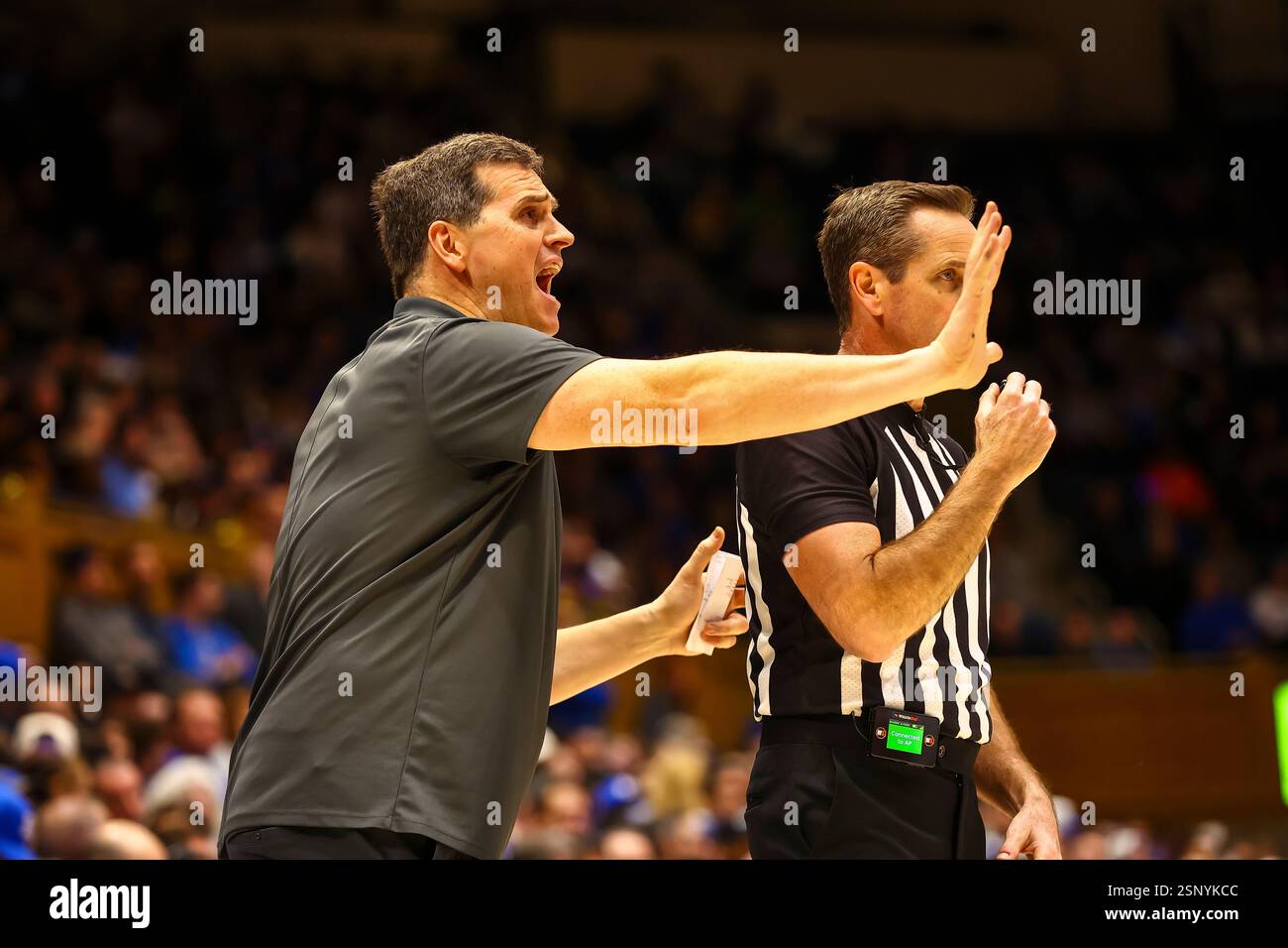 12. Februar 2025: Mark Madsen ist Cheftrainer der Männer bei Cal. NCAA ...