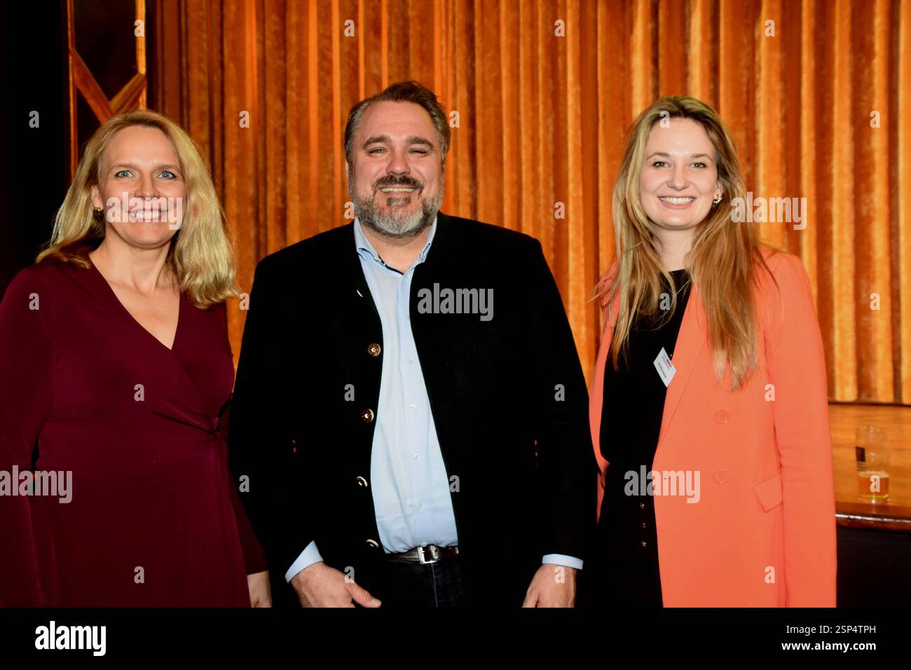 Julika Sandt FDP Bundestagskandidatin Daniel Foest FDP MDB Jennifer ...