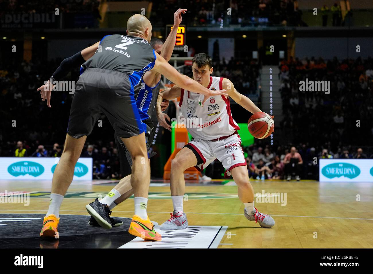 Torino, Italien. Februar 2025. EA7 Emporio Armani Olimpia Milano Nenad ...