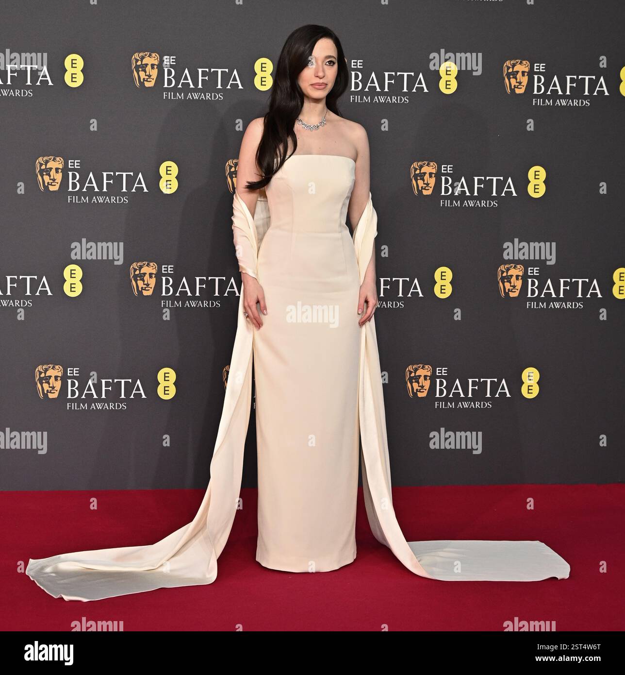 Mikey Madison nimmt 2025 an den EE BAFTA Film Awards in der Royal ...
