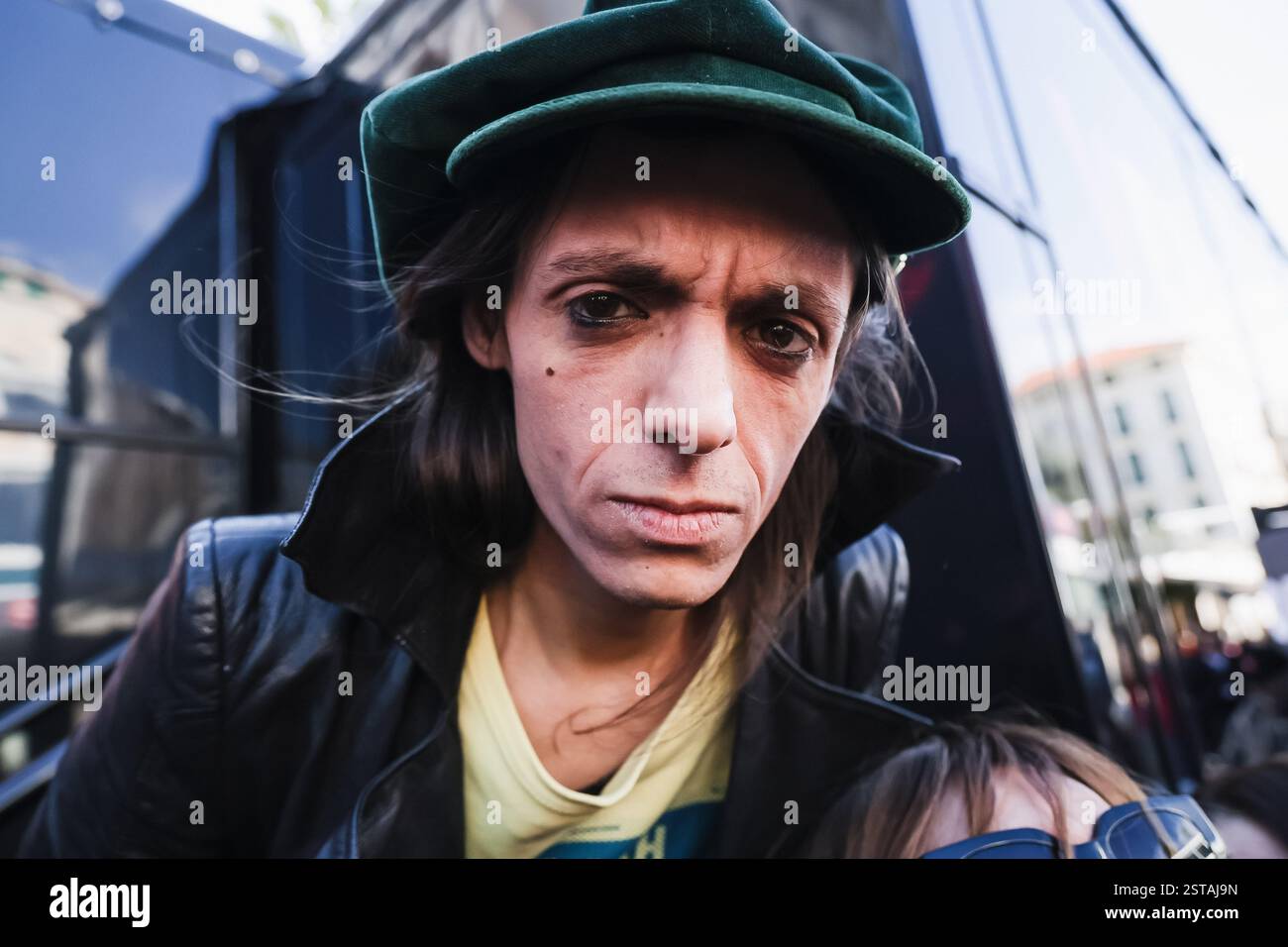 Sanremo, Italien. Februar 2025. Lucio Corsi kommt am 15. Februar 2025 ...