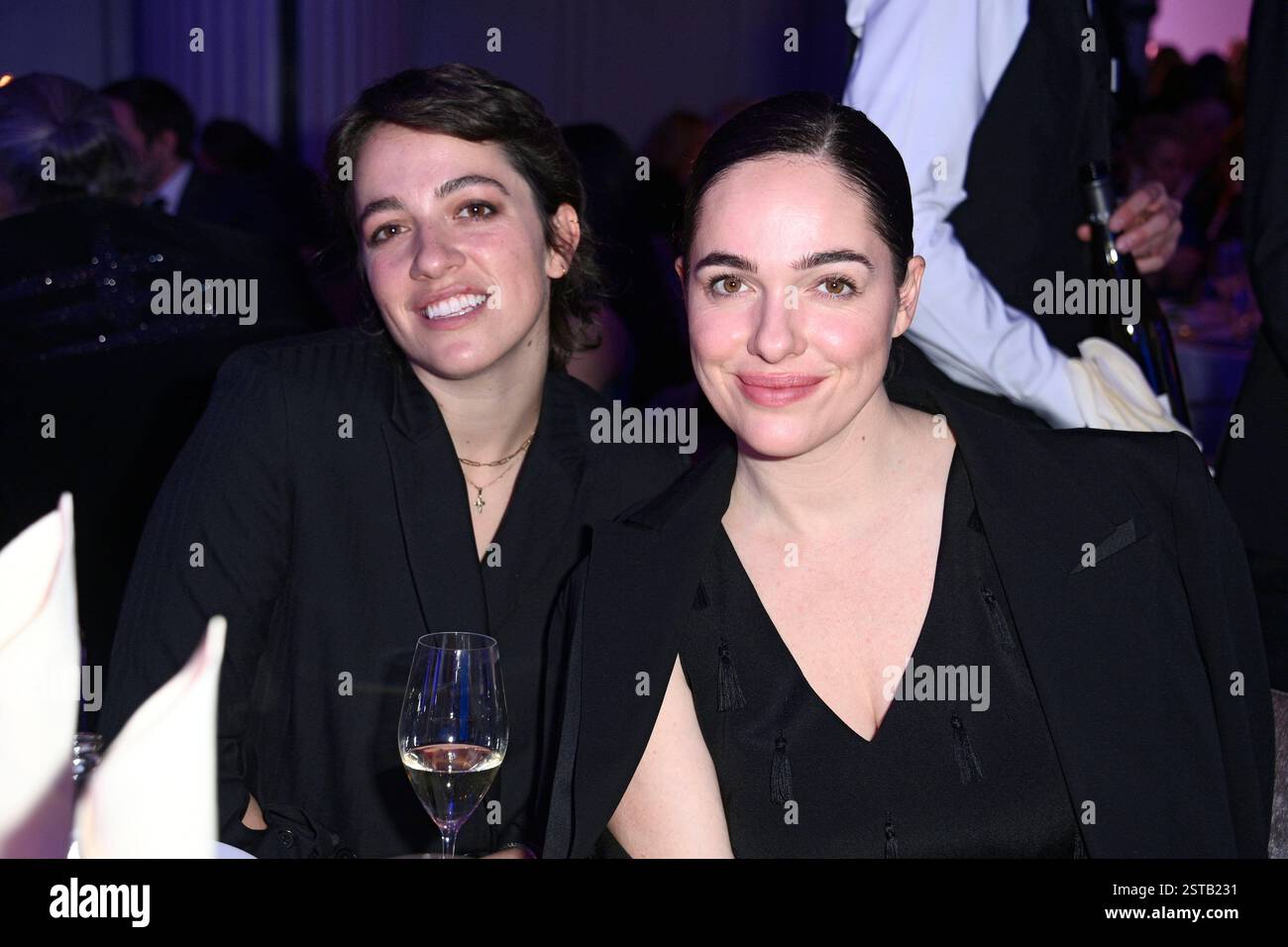 Judith Altenberger und Verena Altenberger bei der Cinema for Peace Gala ...