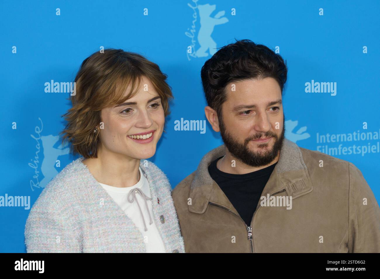 Berlin, Deutschland. Februar 2025. Sol Bondy, Michael Chernus ...