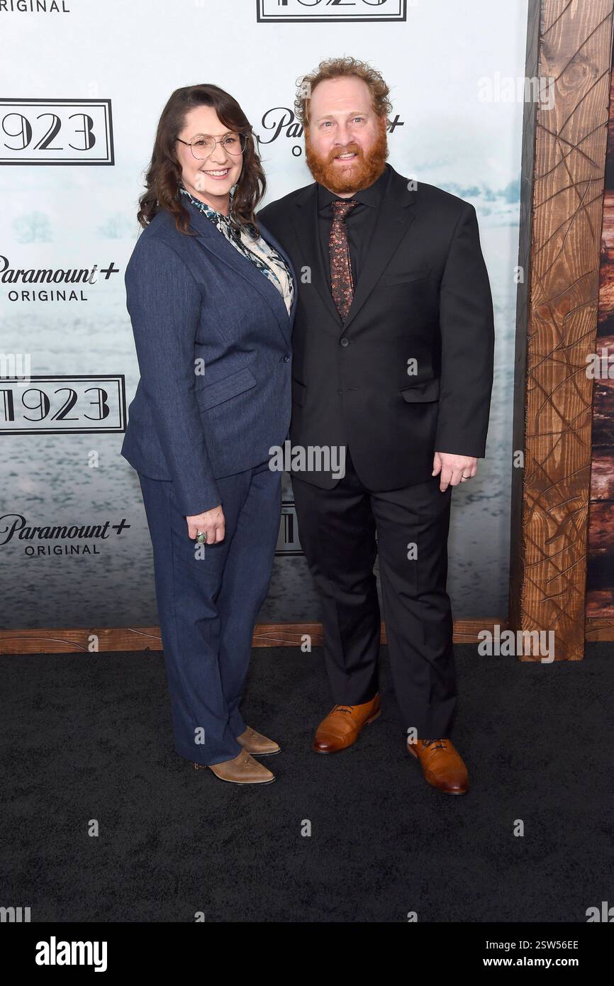 Heather Konowal mit Ehemann Brian Konowal bei der Premiere der 2 ...