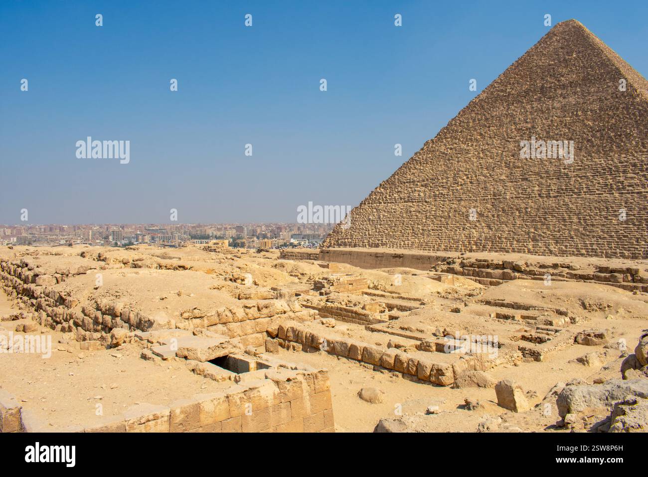 Die Nekropole von Gizeh, berühmte archäologische Stätte mit den Großen ...