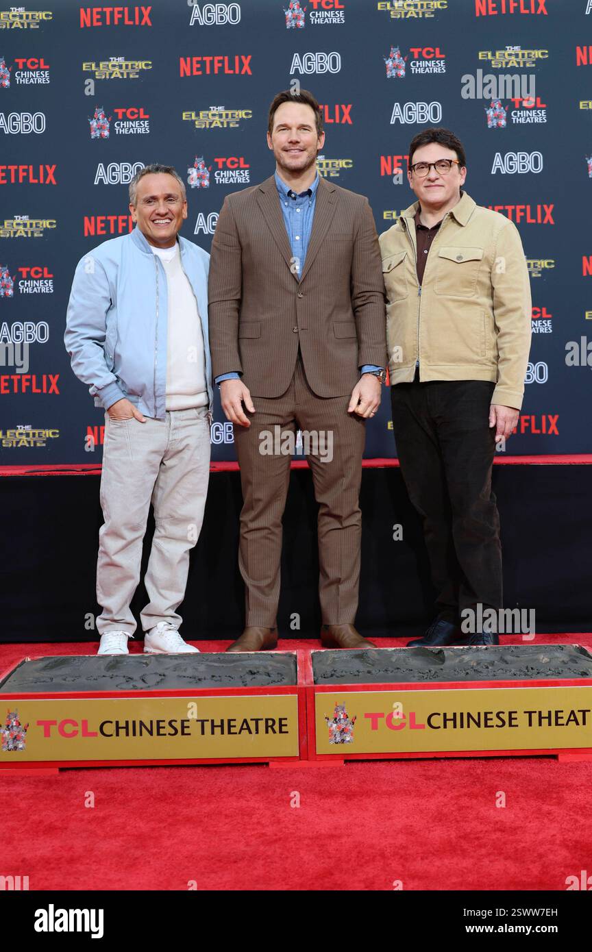 Joe Russo, Chris Pratt und Anthony Russo bei Anthony und Joe Russos Hand- und Fußabdrücke ...