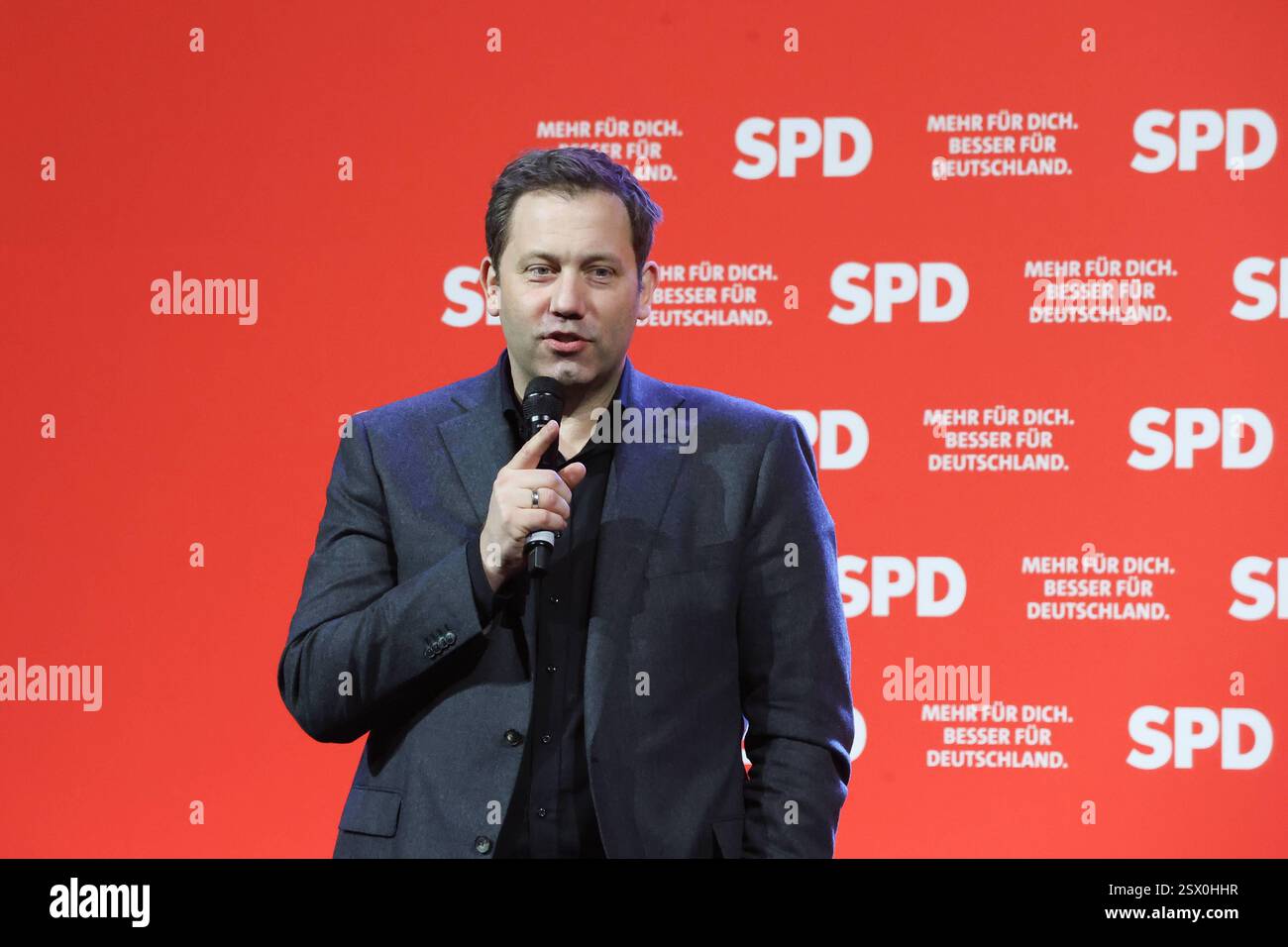 Schlusskundgebung der SPD zur Bundestagswahl 2025. Die Veranstaltung findet unter dem Motto mehr ...