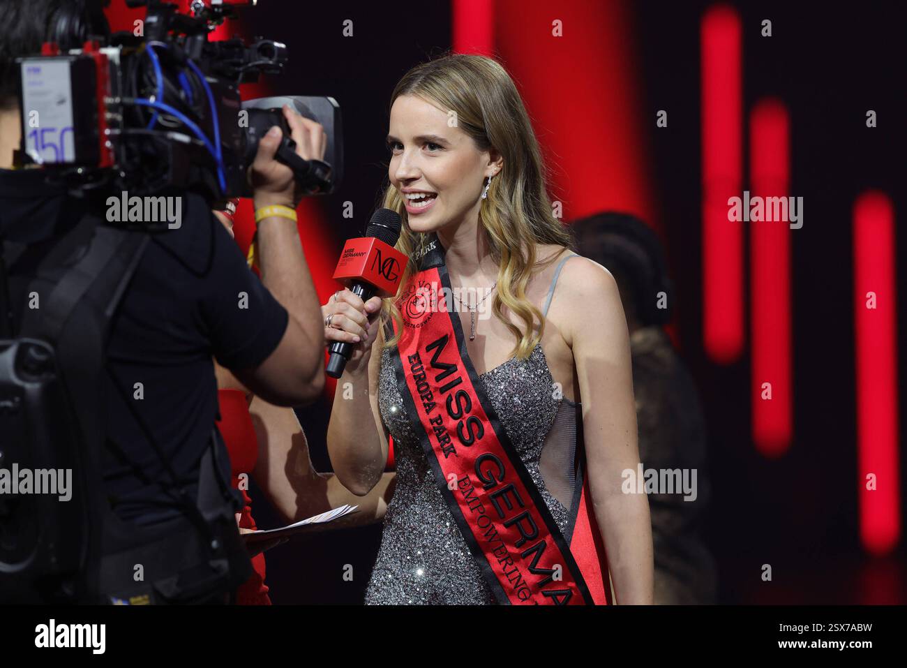 Miss Germany Awards Finale 2025 frisch gekürte Miss Germany 2025 ...
