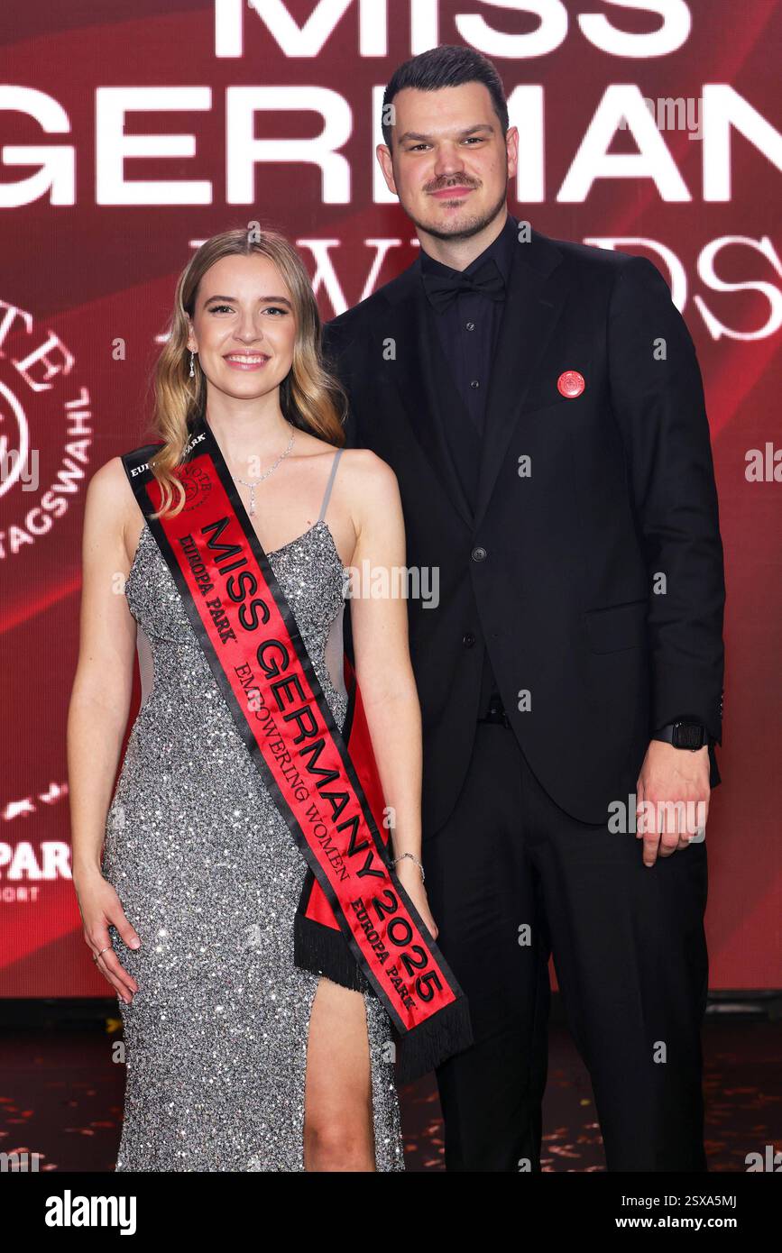 Miss Germany Awards Finale 2025 Miss Germany 2025 Valentina Busik und ...