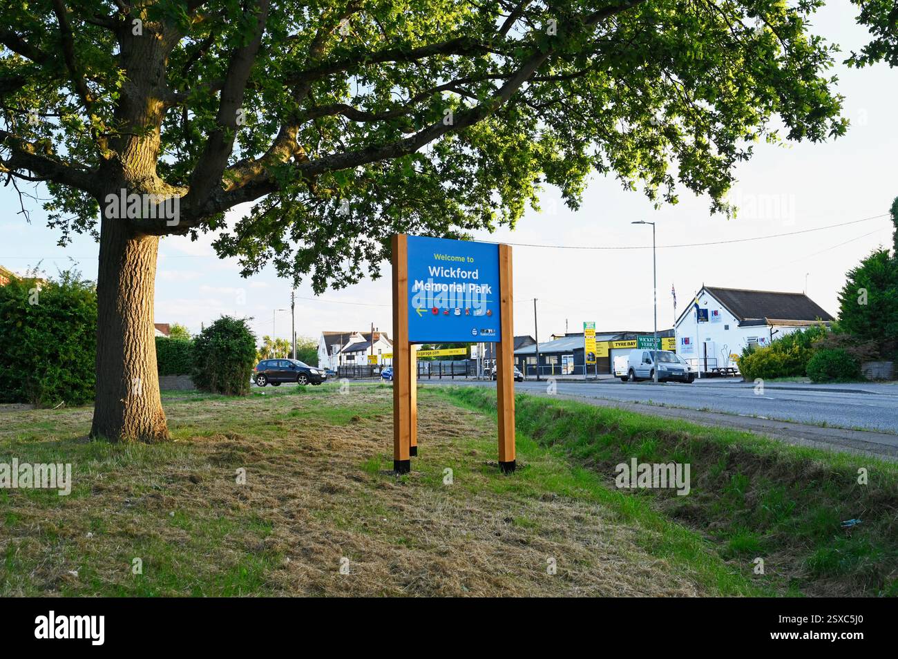 Das Schild „Welcome to Wickford Memorial Park“ am Eingang zum Memorial ...