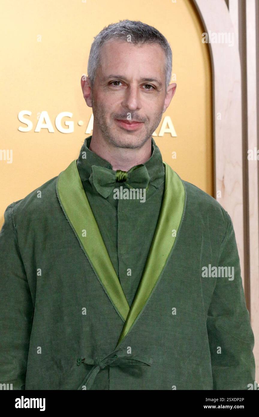 Jeremy Strong bei der Verleihung der 31. Screen Actors Guild Awards ...