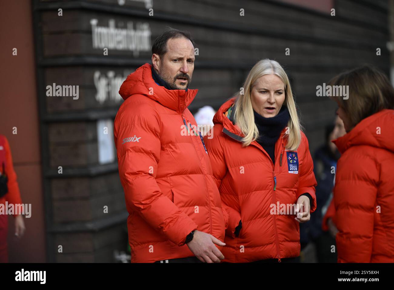 Trondheim, Norwegen. Februar 2025. Kronprinz Haakon und Kronprinzessin ...