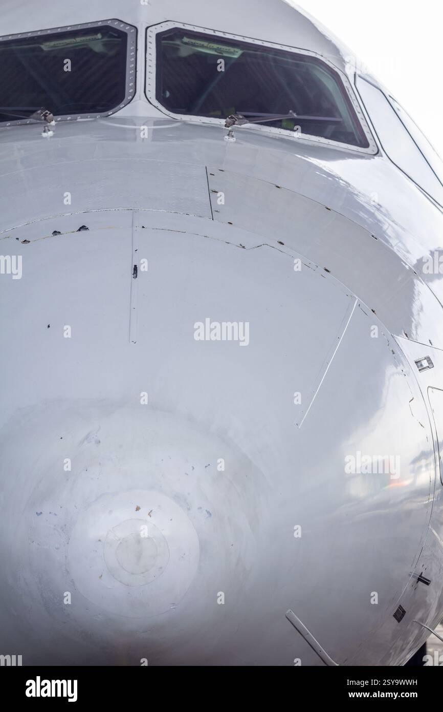 Außenseite eines Flugzeugkopfes der britischen Luft- und Raumfahrt mit ...