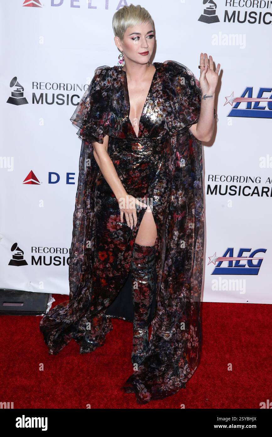 (DATEI) Katy Perry geht auf dem Blue Origin All-Women-Flug mit Blue ...