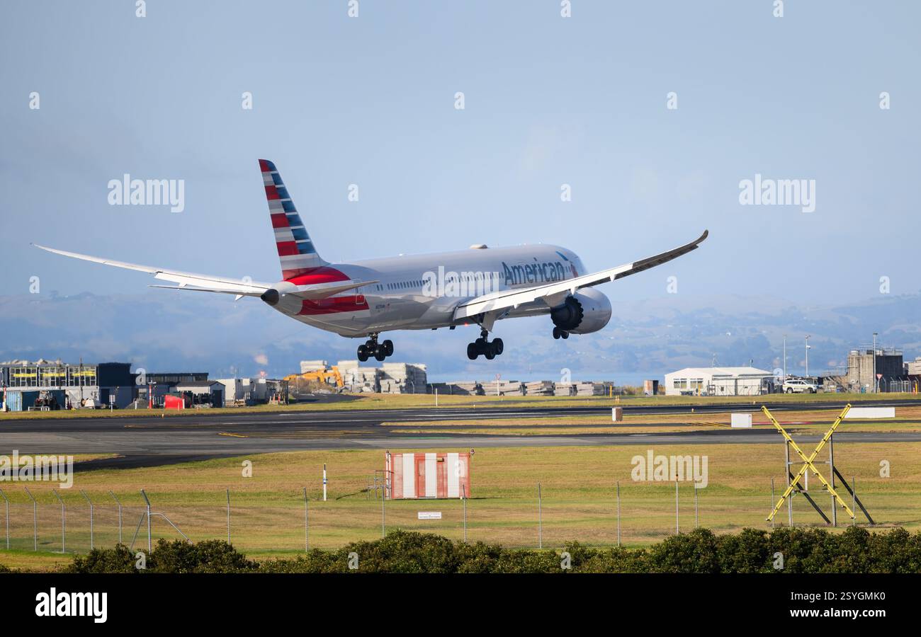Auckland, Neuseeland – 1. März 2025: American Airlines N830AN Boeing ...