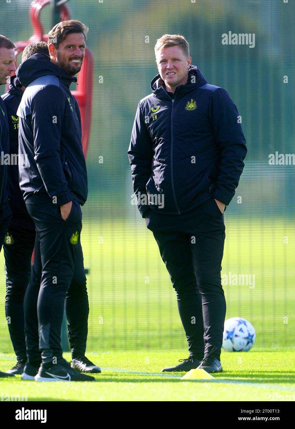 Eddie Howe (rechts) und Jason Tindall, stellvertretender Manager von ...