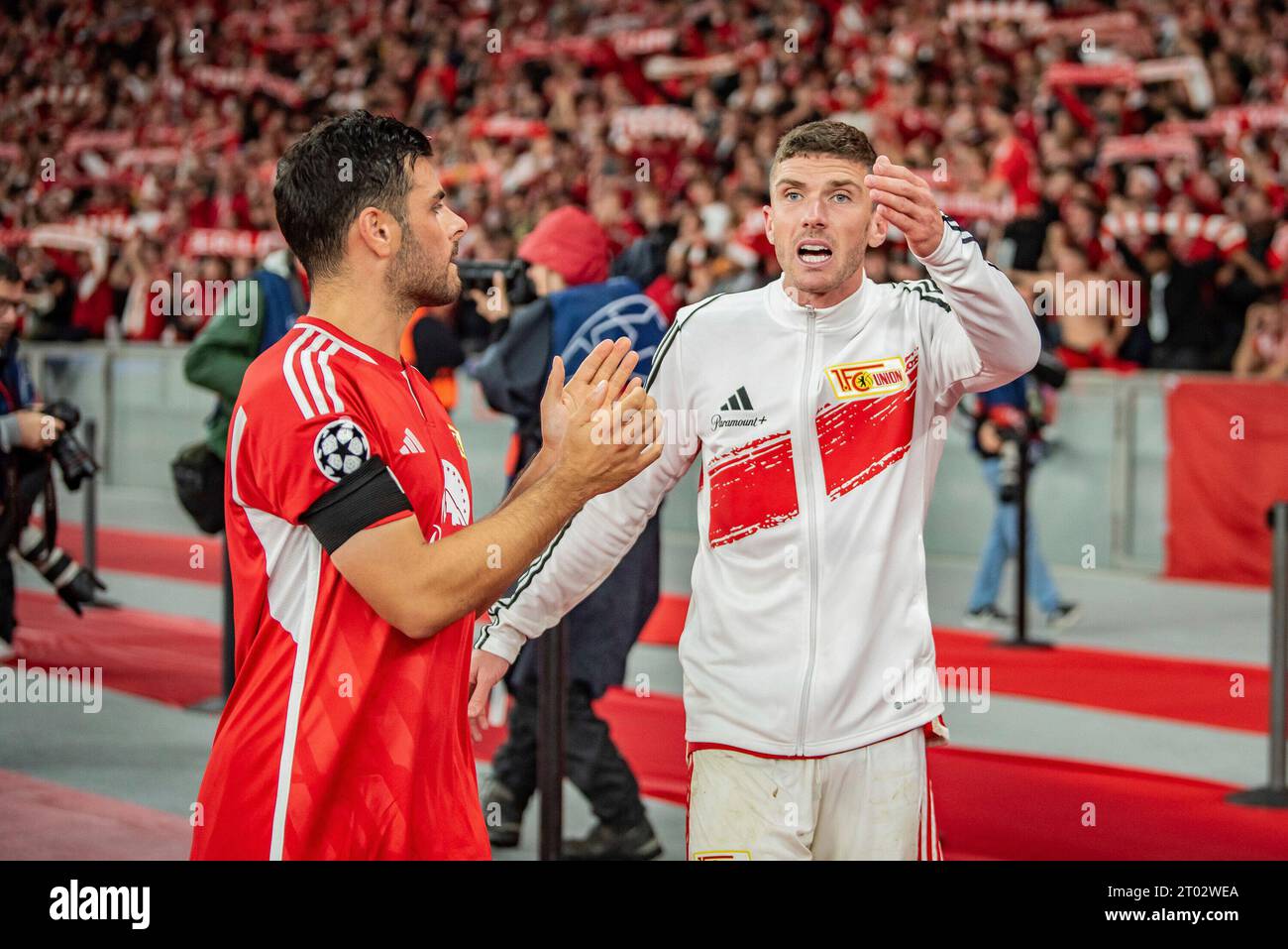 Kevin Volland (1. FC Union Berlin, #10), Robin Gosens (1. FC Union Berlin, #6) frustriert nach ...