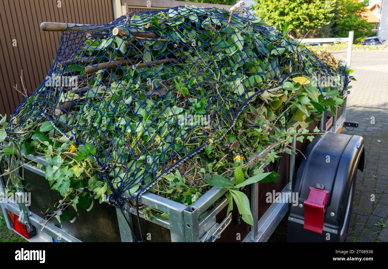 Anhänger mülldeponie -Fotos und -Bildmaterial in hoher Auflösung – Alamy