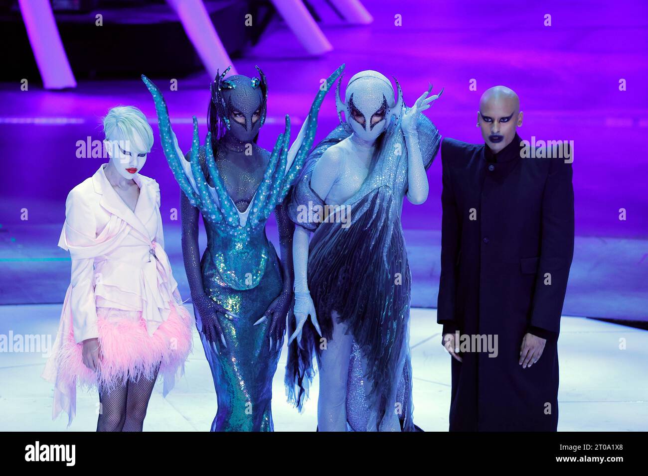 Hannah Rose Dalton und Steven Raj Bhaskaran, Kostümdesign, Deutschland ...