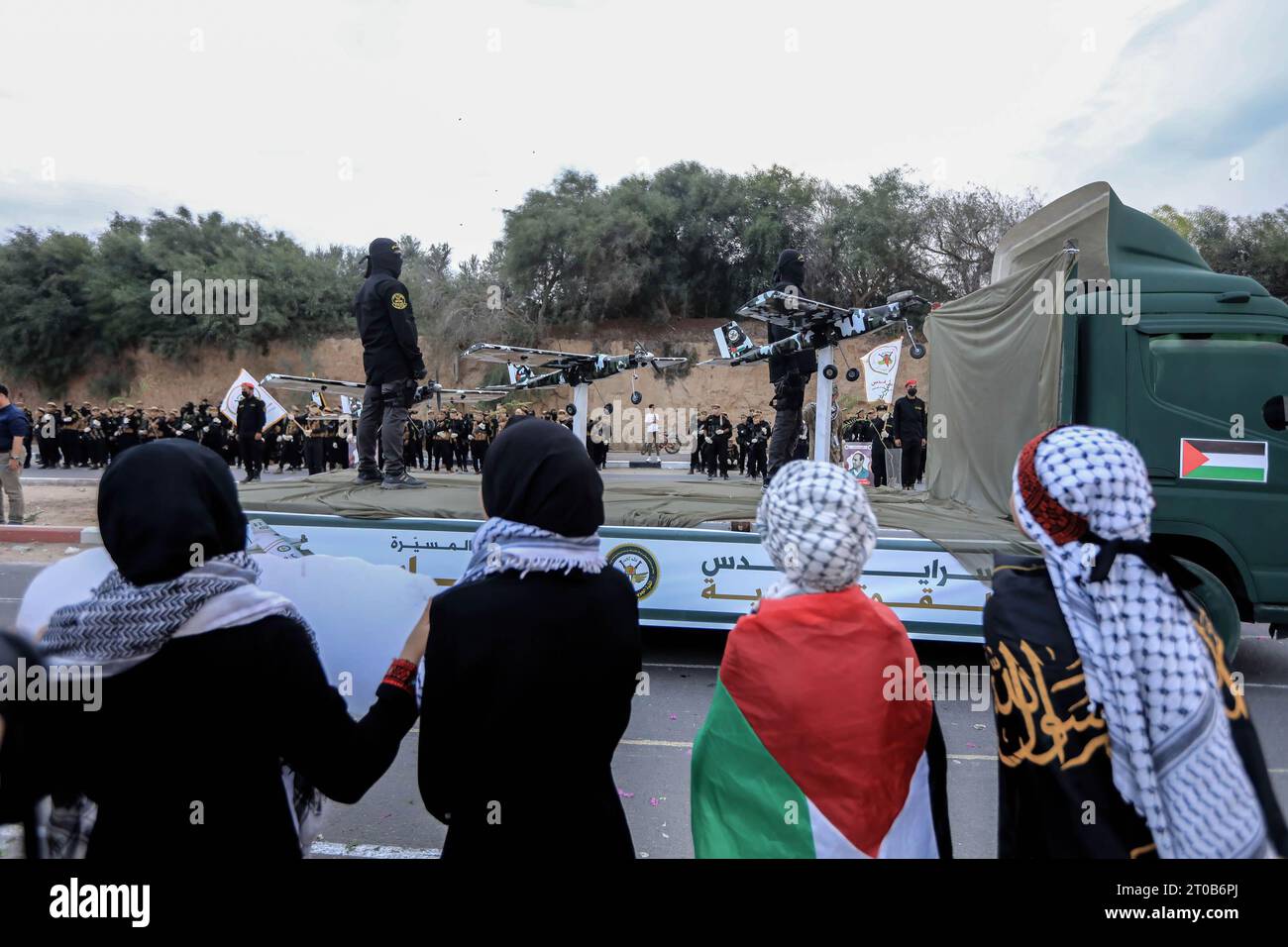 Mitglieder der Al-Quds-Brigaden, des militärischen Flügels der ...