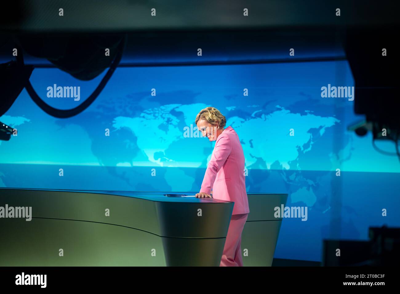 Hamburg, Deutschland. Oktober 2023. Moderatorin Caren Miosga während ihrer letzten Show im ...