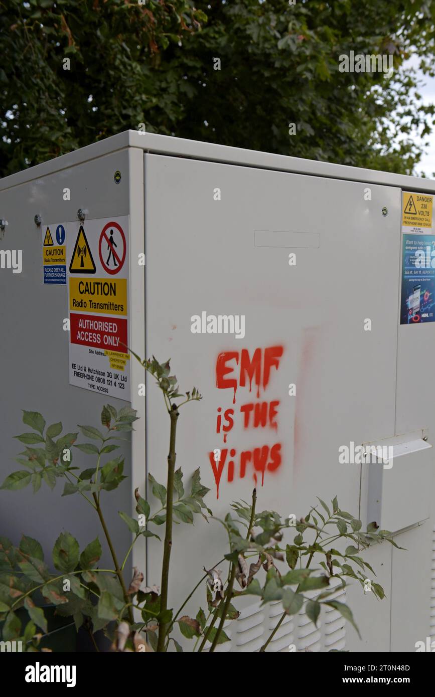 Graffiti-Schablonen von 5g Handy Mast Verschwörungstheorie über ...