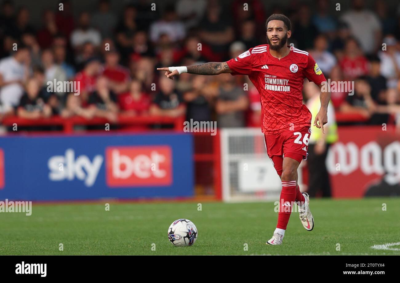 Jay Williams von Crawley Town während des Spiels der EFL League Two ...