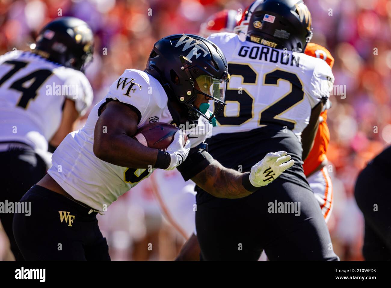 7. Oktober 2023: Wake Forest Demon Deacons Running Back Justice Ellison ...