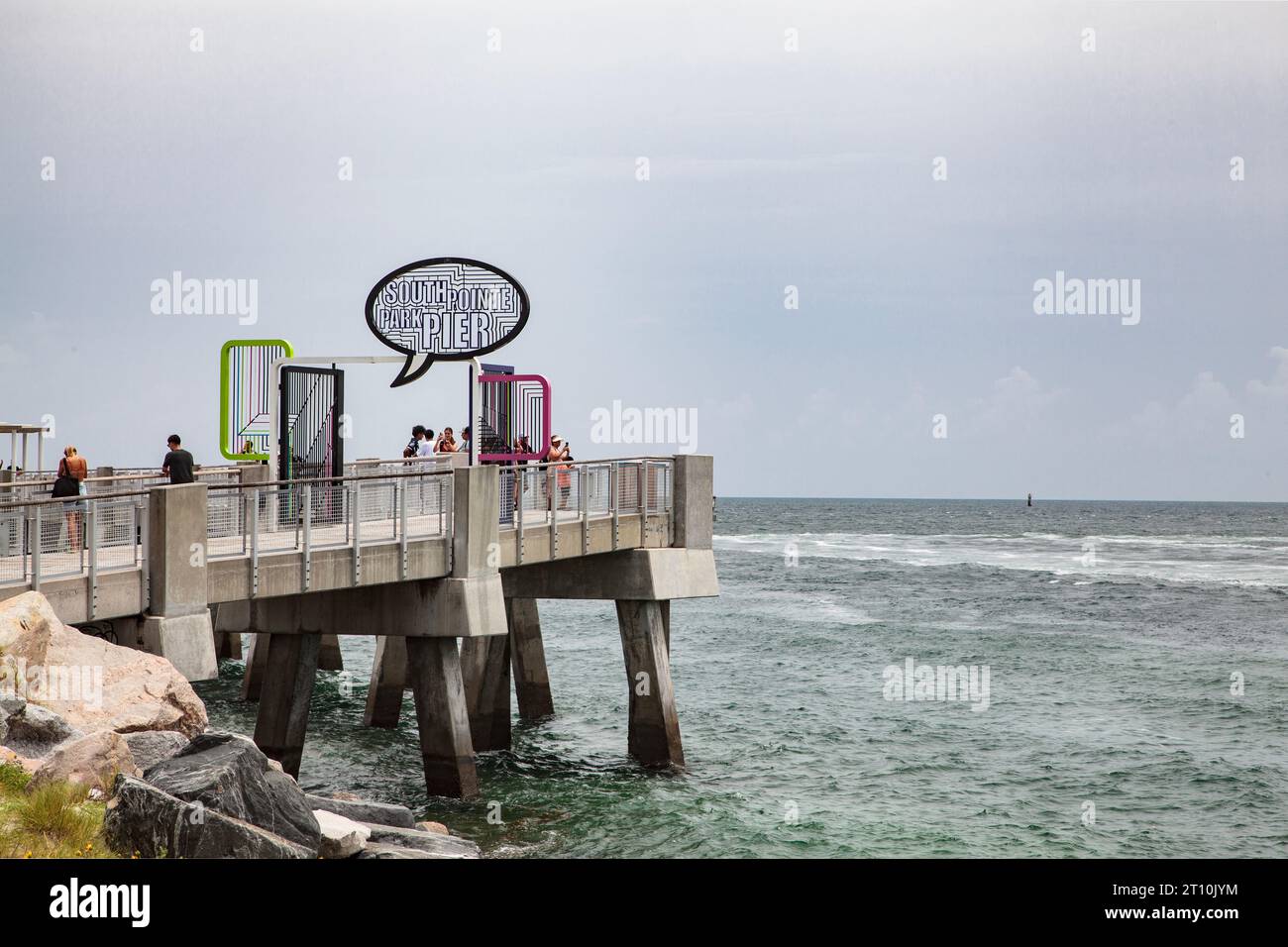 Miami beach pier -Fotos und -Bildmaterial in hoher Auflösung – Alamy