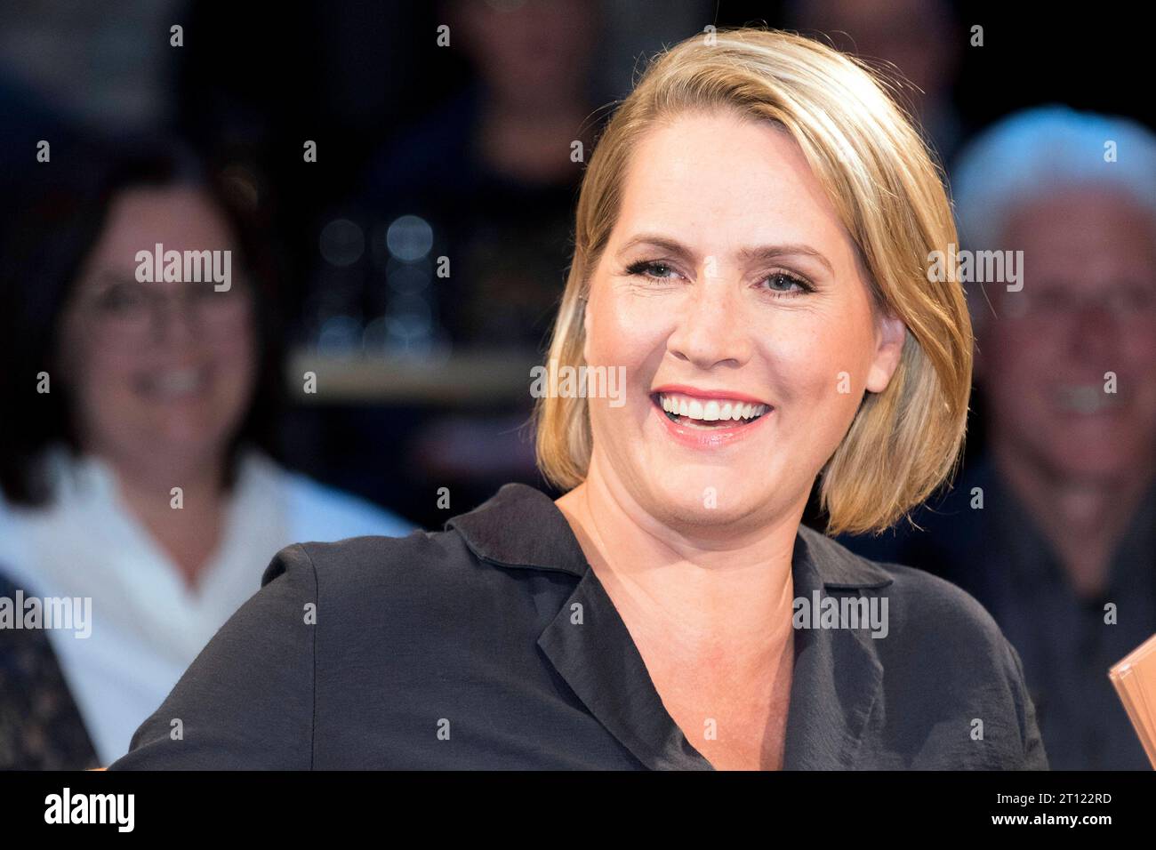 Judith Rakers im Bild: Judith Rakers - Moderatorin von 3nach9. Vor ...
