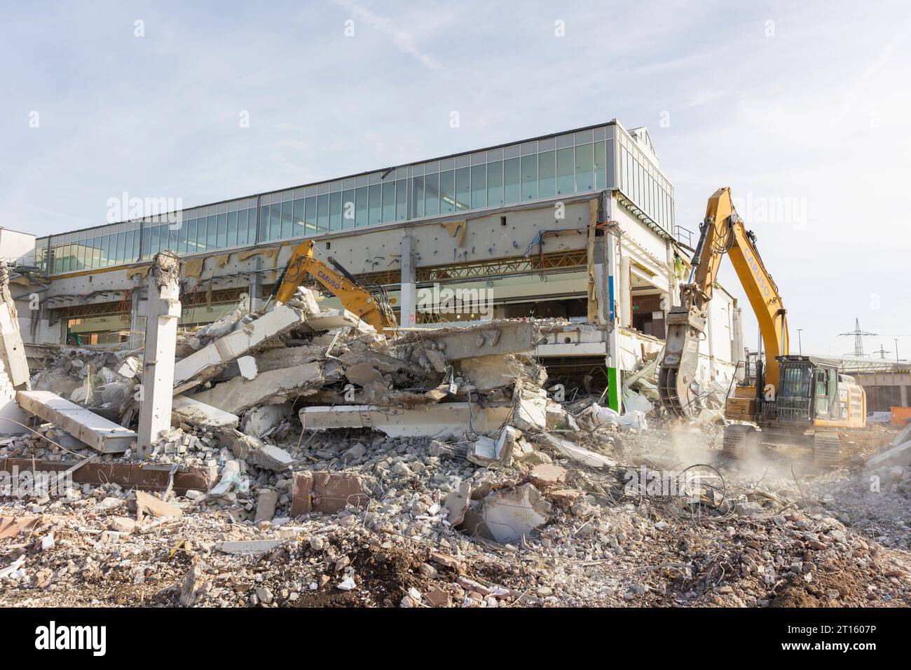 Dresden Nickern Kaufpark Abriss des alten Kaufparkes Dresden-Nickern durch den Investor Krieger ...