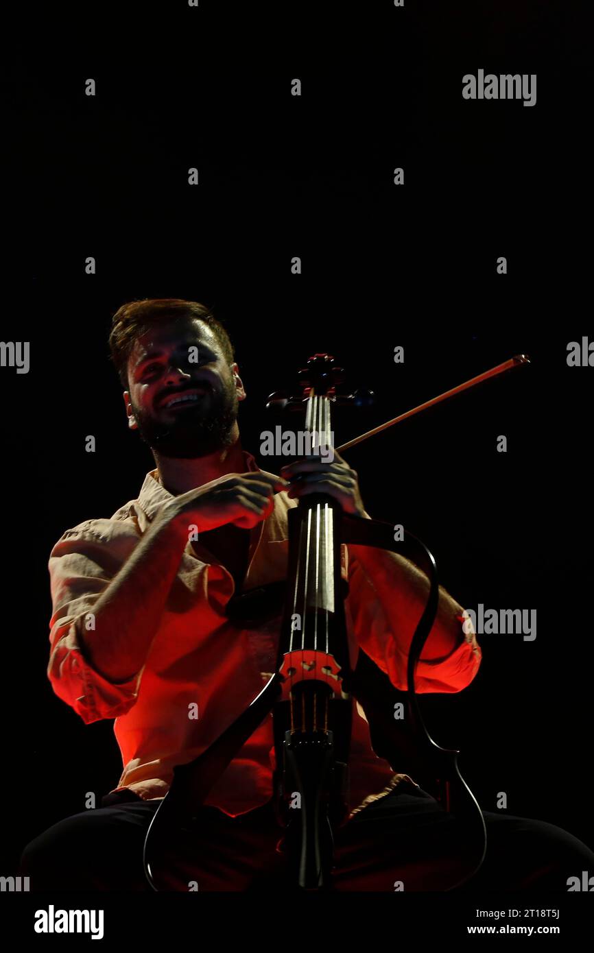 11. Oktober 2023, Madrid, Spanien: Der kroatische Cellist Stjepan ...