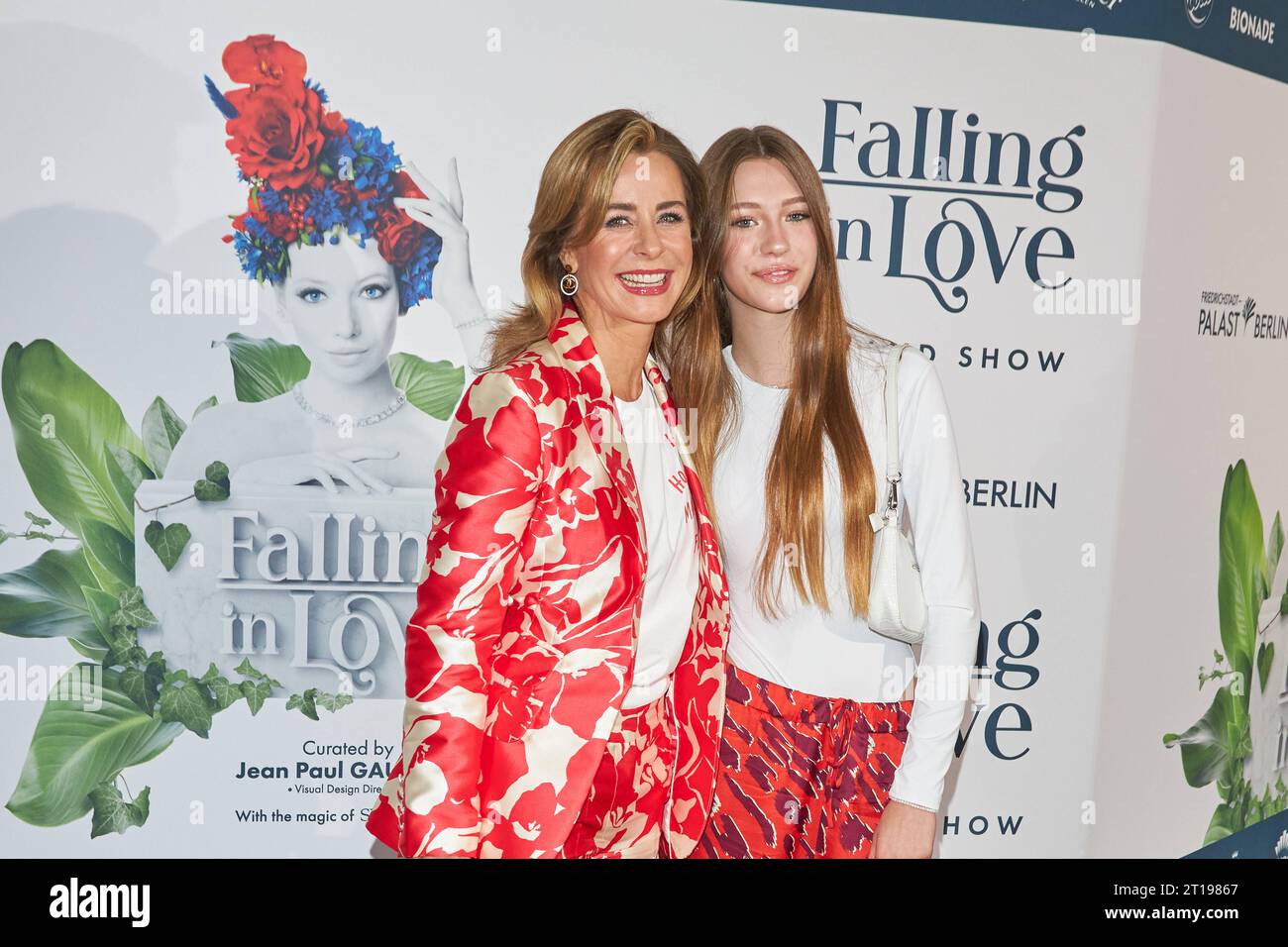 Bettina Cramer mit Tochter Carla Cramer - Weltpremiere der Grand Show ...