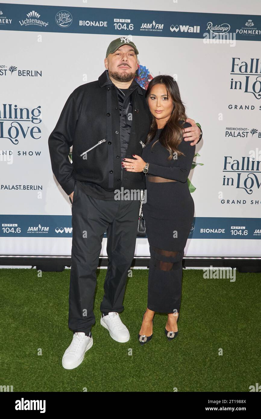 Kool Savas und Maria Yurderi - Weltpremiere der Grand Show FALLING IN ...