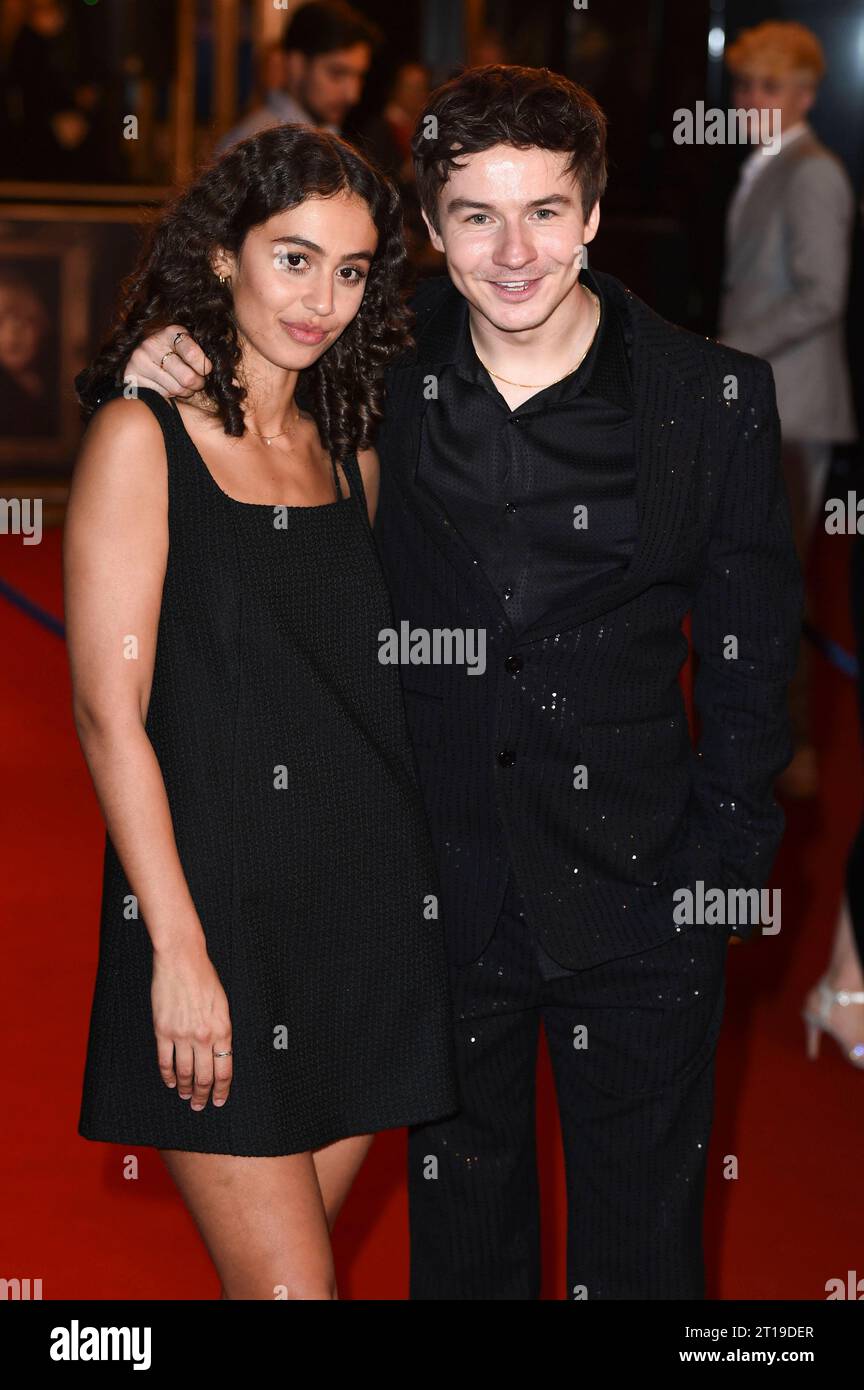 Robyn Cara und Scott Chambers bei der Premiere des Kinofilms Doctor ...