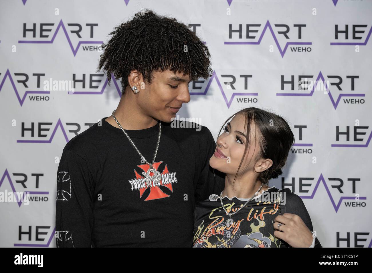 Donnerstagabend premiere des pound town wrestling -Fotos und ...