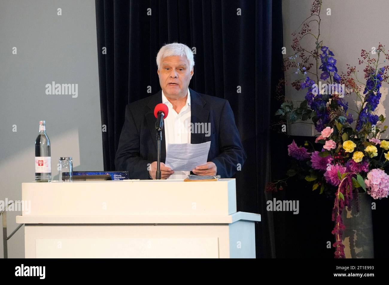 Der Enkel von Friedrich Simon Archenhold, dem Gründer der Archenhold ...