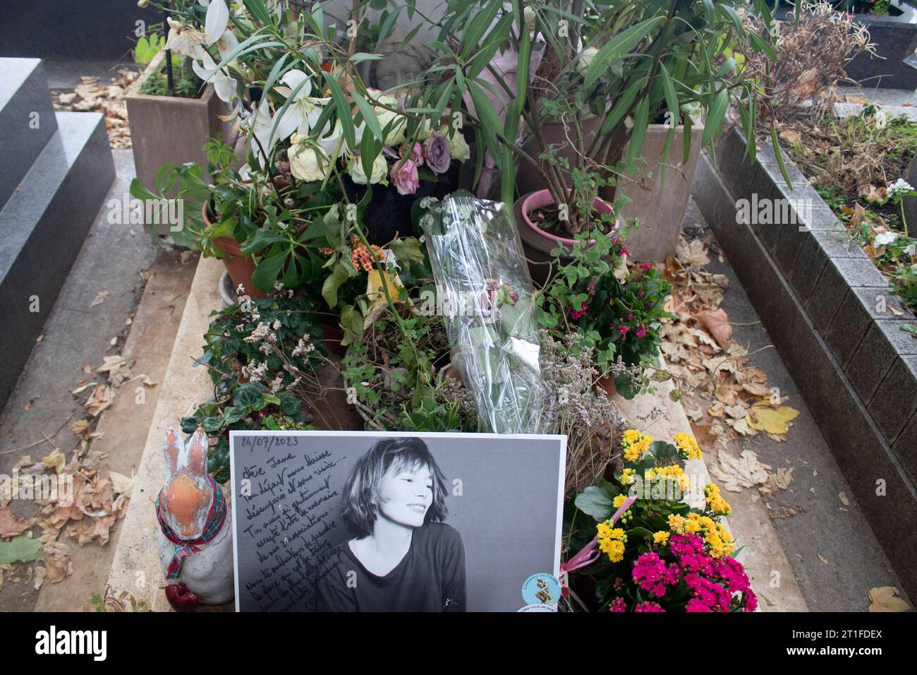 Kate barry grave -Fotos und -Bildmaterial in hoher Auflösung – Alamy
