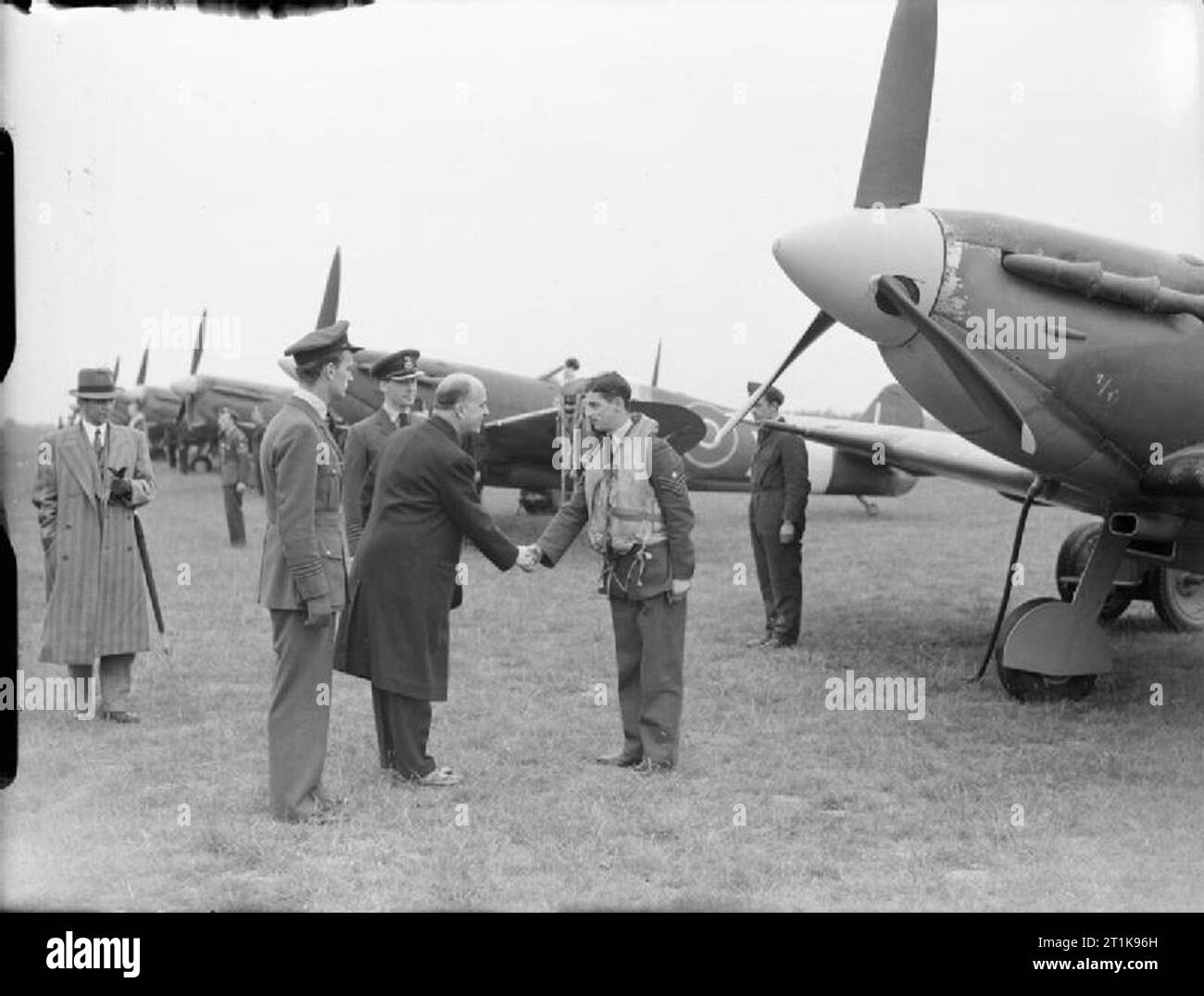 Royal Air Force Fighter Command, 1939-1945. Jose Joaquin Moniz de ...