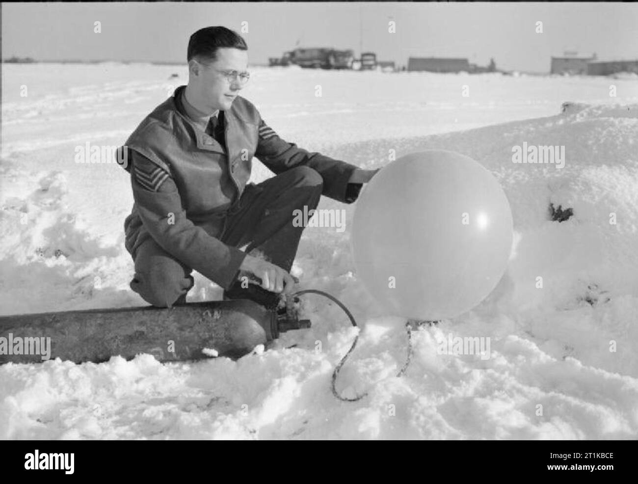 Royal Air Force - 2nd Tactical Air Force, 1943-1945. Ein Meteorologe ...