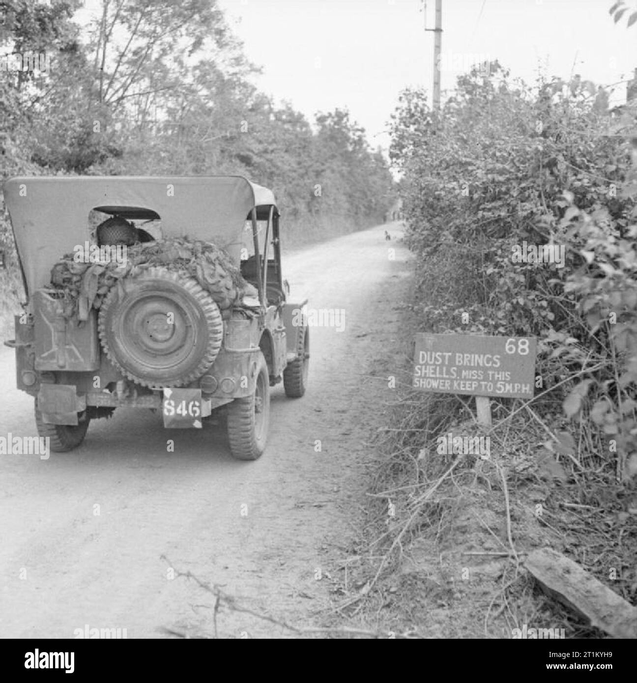 Armee warnzeichen Schwarzweiß-Stockfotos und -bilder - Alamy