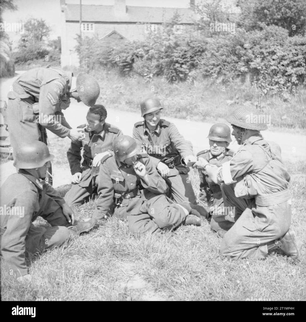 Deutsche gefangene im ghq Schwarzweiß-Stockfotos und -bilder - Alamy